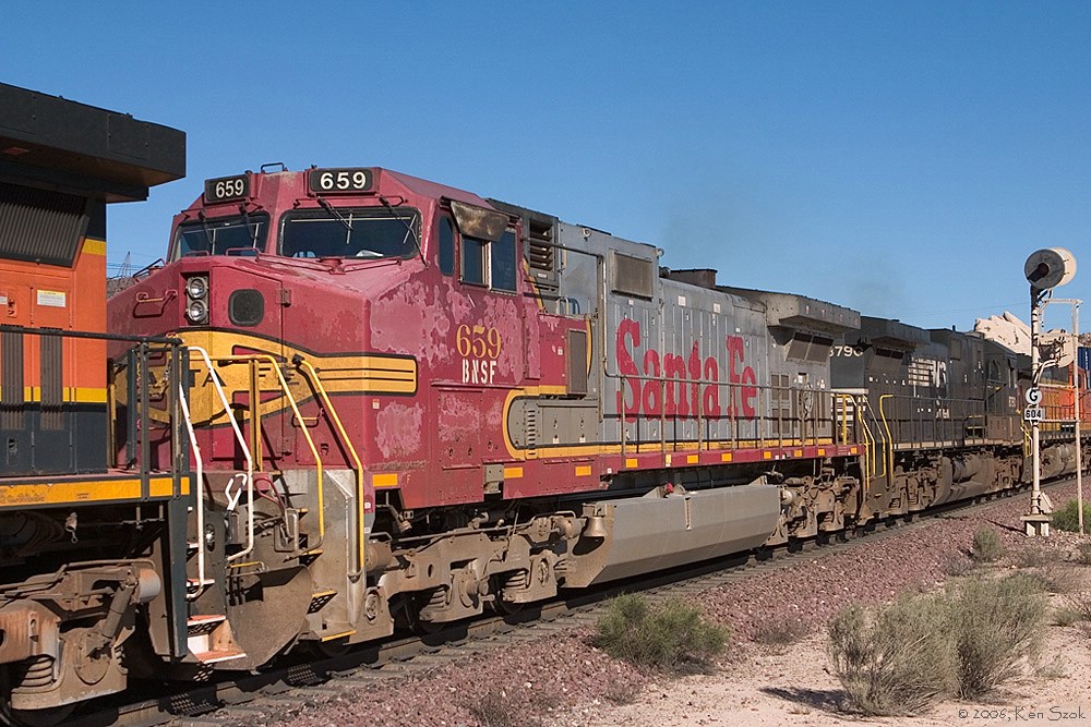 BNSF 659